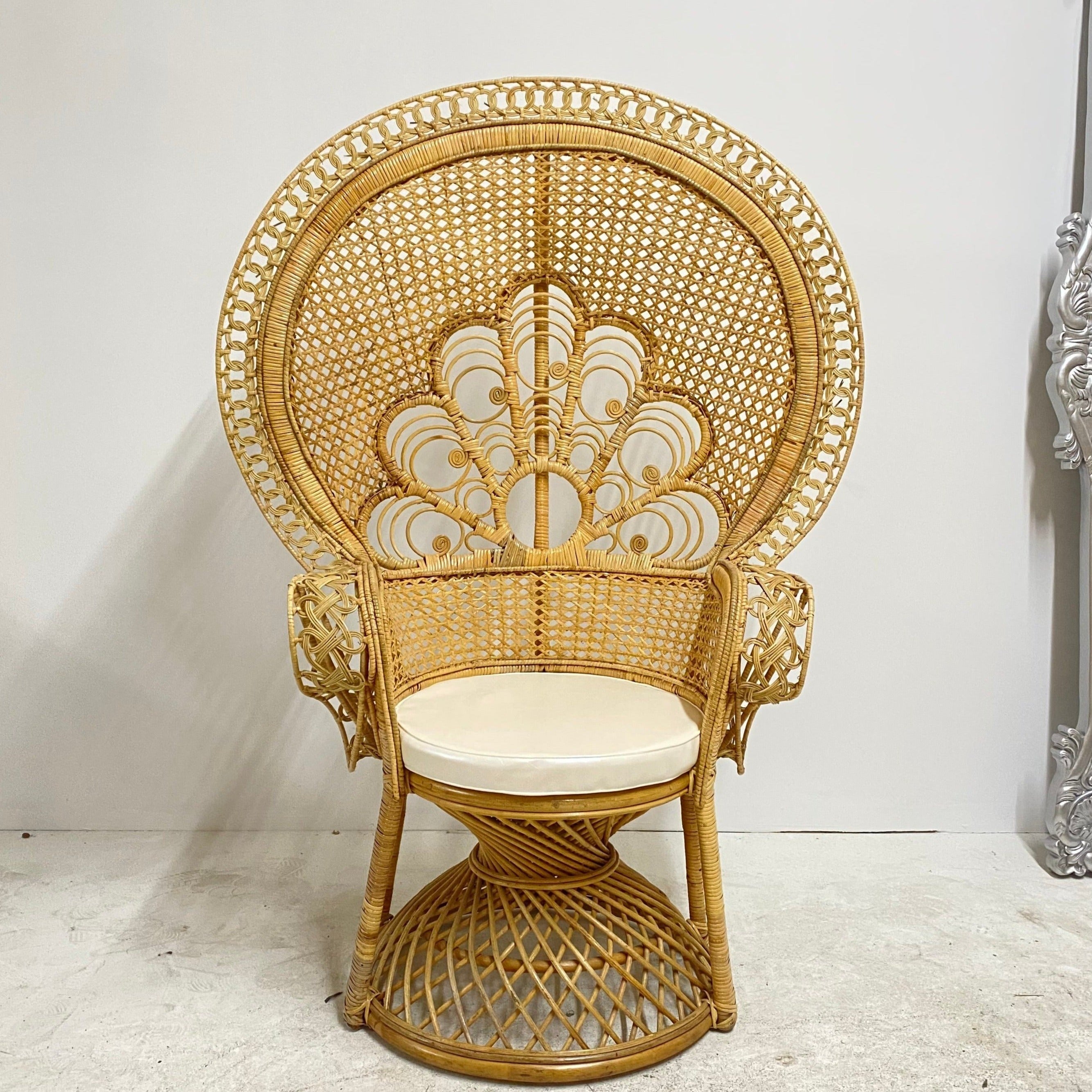 Delila 58 Rattan Peacock Chair